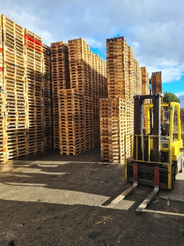 Contact Us - Fourway Pallet Recycling